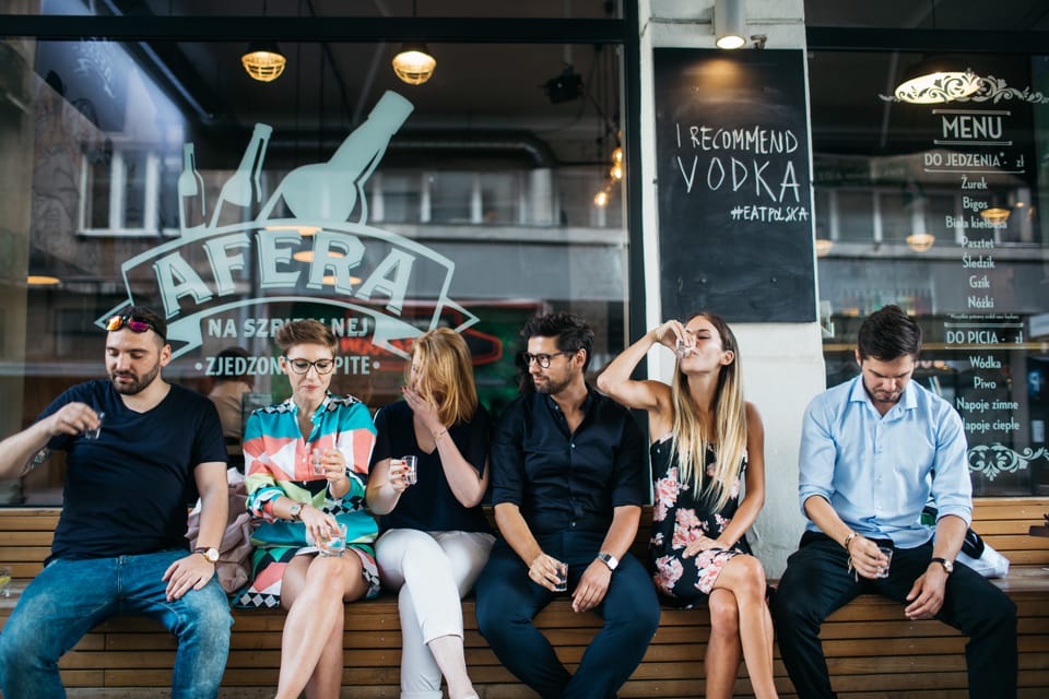 Varsovia: Tour del vodka polaco en 4 horas | GetYourGuide