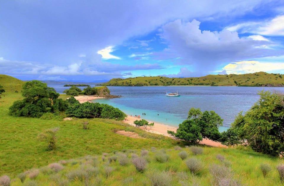 Komodo Island: Private 3-Day Tour with Boat & Hotel Stay | GetYourGuide