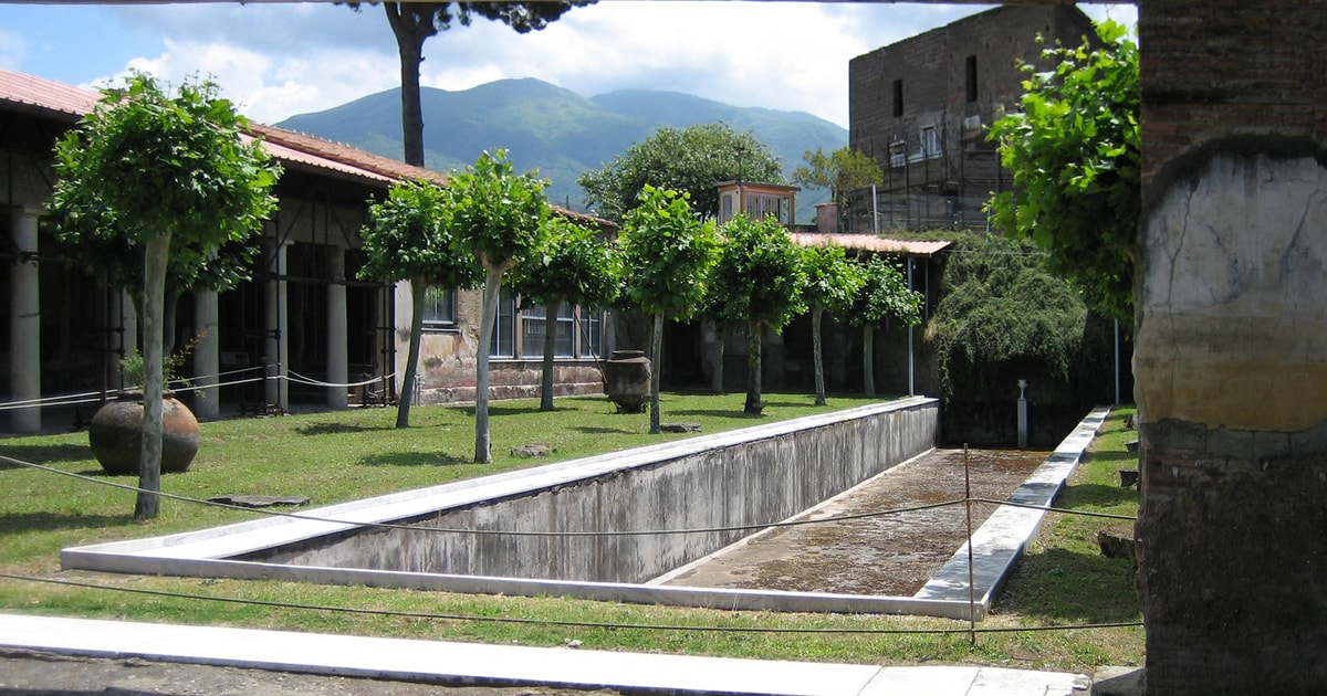 Stabiae: Guided Tour with an Archaeologist | GetYourGuide