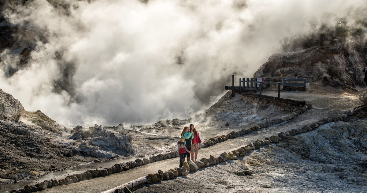 Rotorua: Geothermische wandeling door Hell's Gate, modderbad en ...