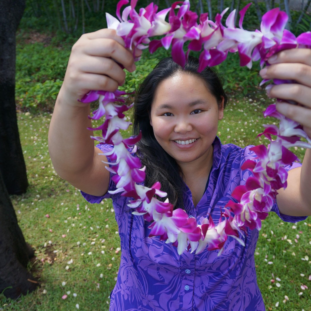 Maui: Kahului Airport (OGG) Traditional Lei Greeting | GetYourGuide