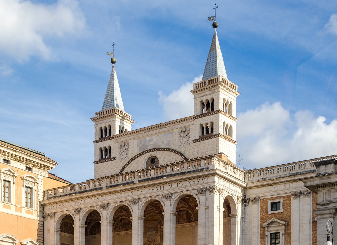Roma: criptas y catacumbas, capilla de los huesos y traslado ...