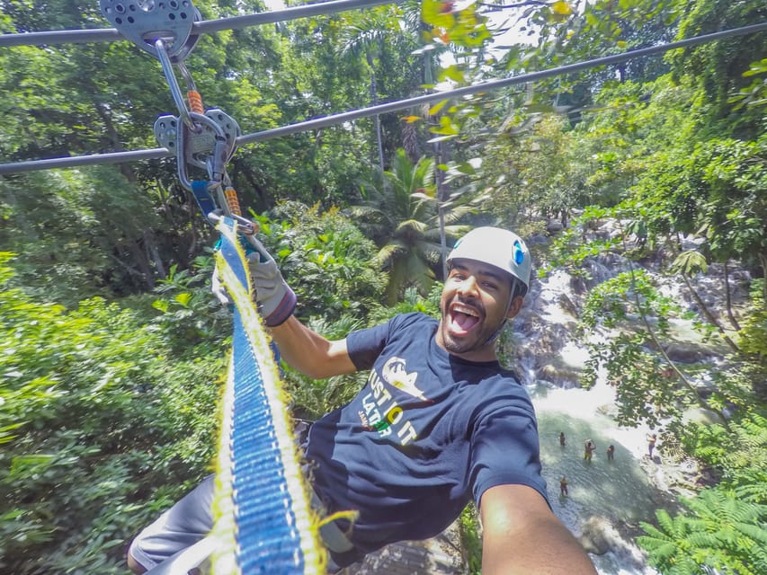 Ocho Rios: Dunn's River Climb & Zipline Over The Falls: Výstup na řeku ...