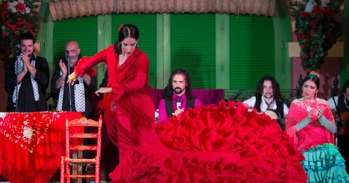 Sevilla: flamenco en El Palacio Andaluz y cena opcional | GetYourGuide