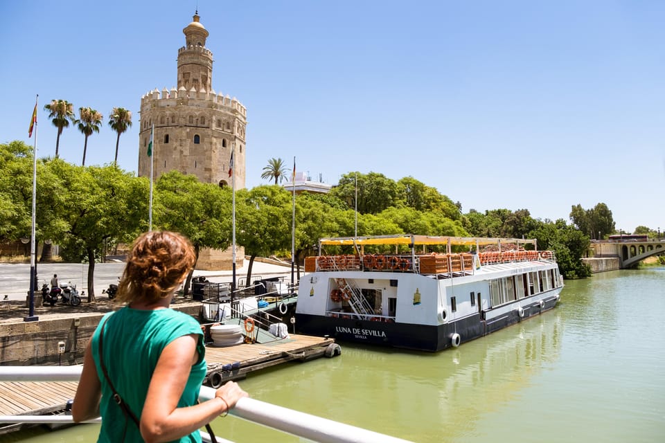 Seville: Minibus Tour, Aquarium and River Cruise | GetYourGuide