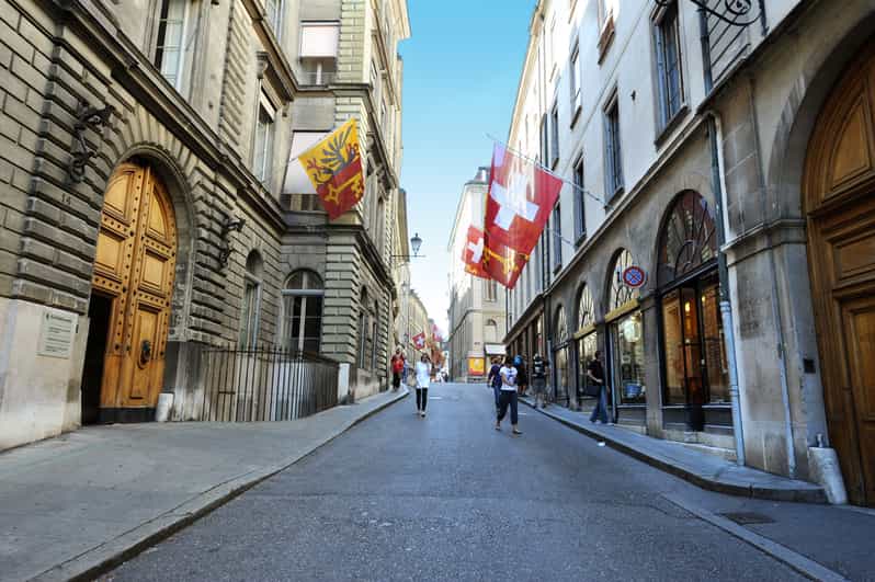 Private Stadtrundfahrt durch Genf mit optionaler Bootsfahrt | GetYourGuide