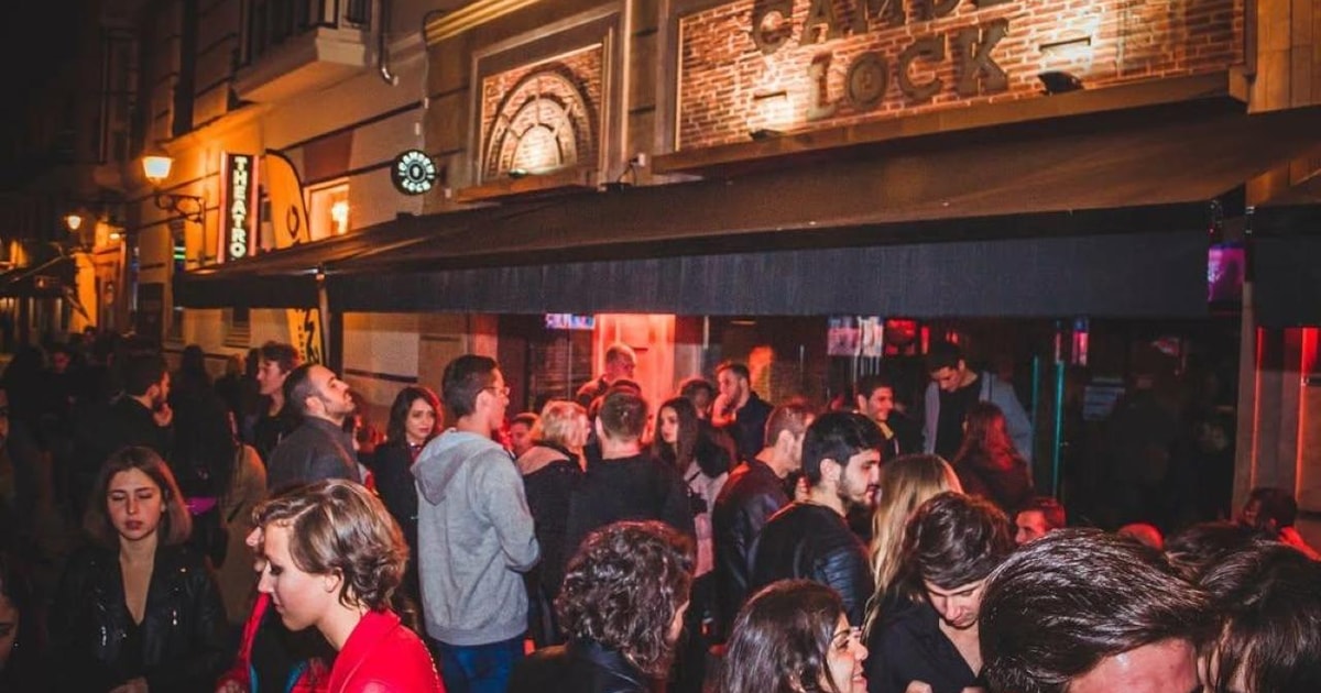 Málaga: Pub Crawl Málaga Madness | GetYourGuide