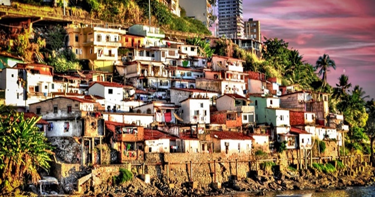 Salvador: Half-Day Saramandaia Favela Tour | GetYourGuide