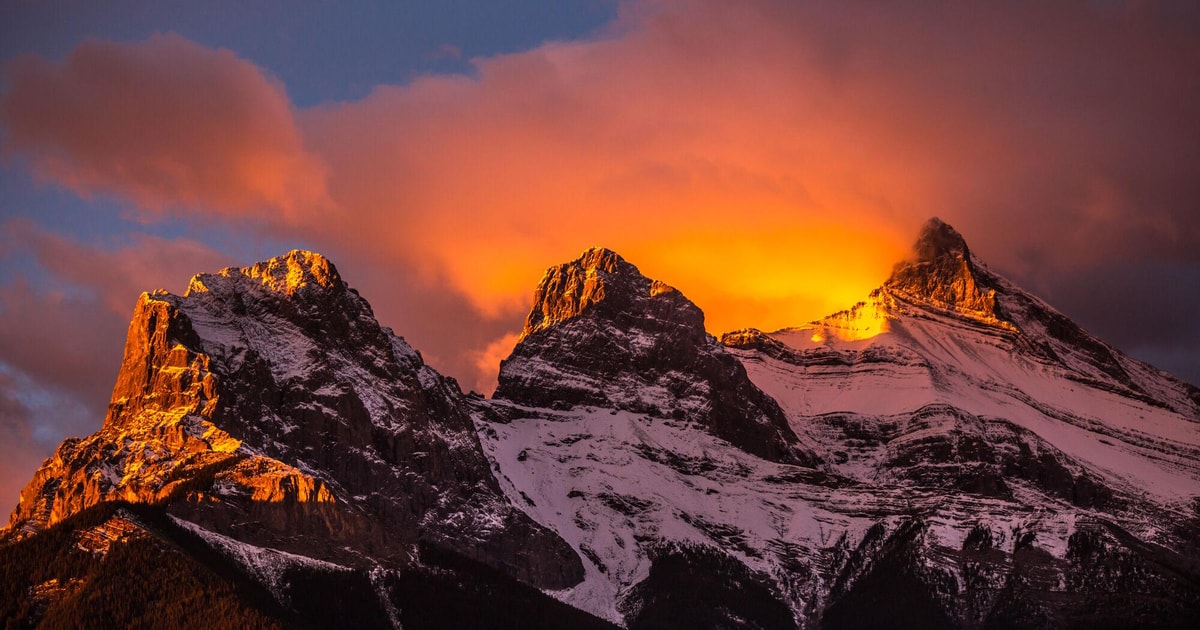 Canmore: Sunset Tour and Evening Nature Walking | GetYourGuide