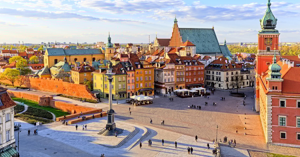 Varsovia: tour de tarde por la ciudad con recogida y regreso | GetYourGuide