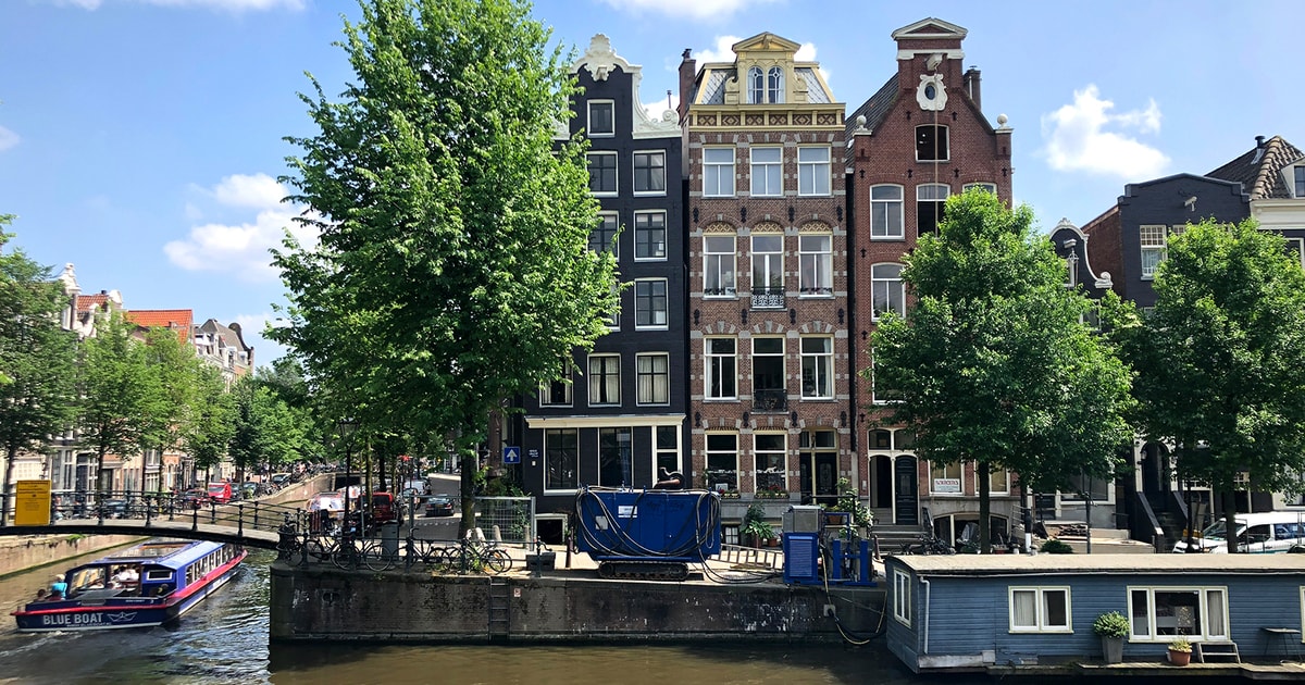 Amsterdam: Historic city center highlights (2h/small group) | GetYourGuide