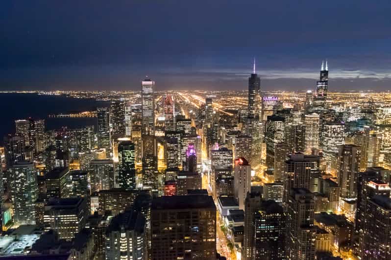 360 Chicago Observation Deck Admission: Skip the Ticket Desk | GetYourGuide