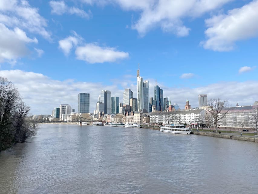 Fráncfort: Paseo guiado por la ciudad con búsqueda del tesoro ...