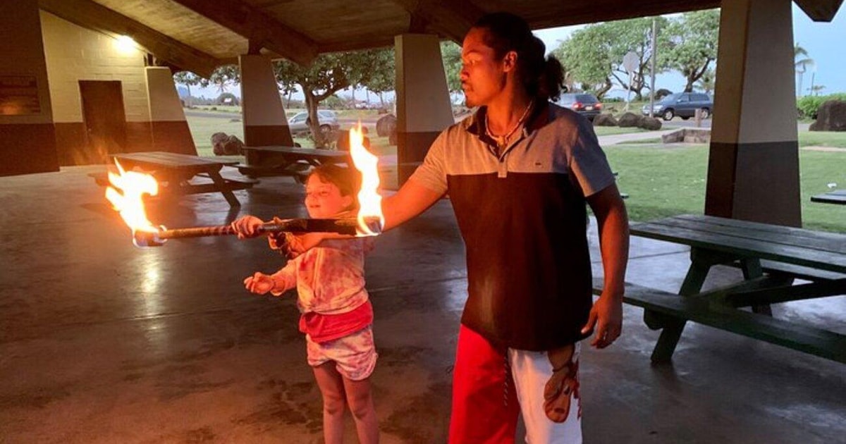 Kaua'i: Samoan FireKnife Experience | GetYourGuide