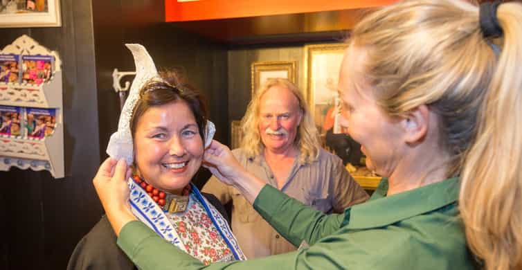 Volendam: Photo Opportunity in Traditional Dutch Costume | GetYourGuide