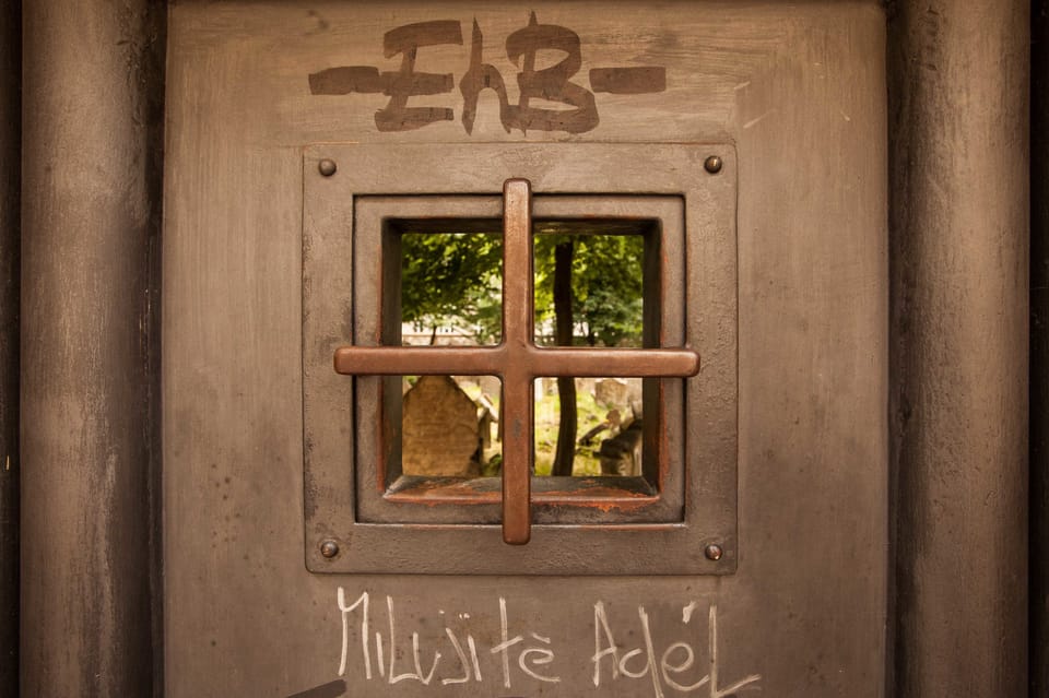 Prague: 6-Hour City Tour including Cruise and Lunch | GetYourGuide