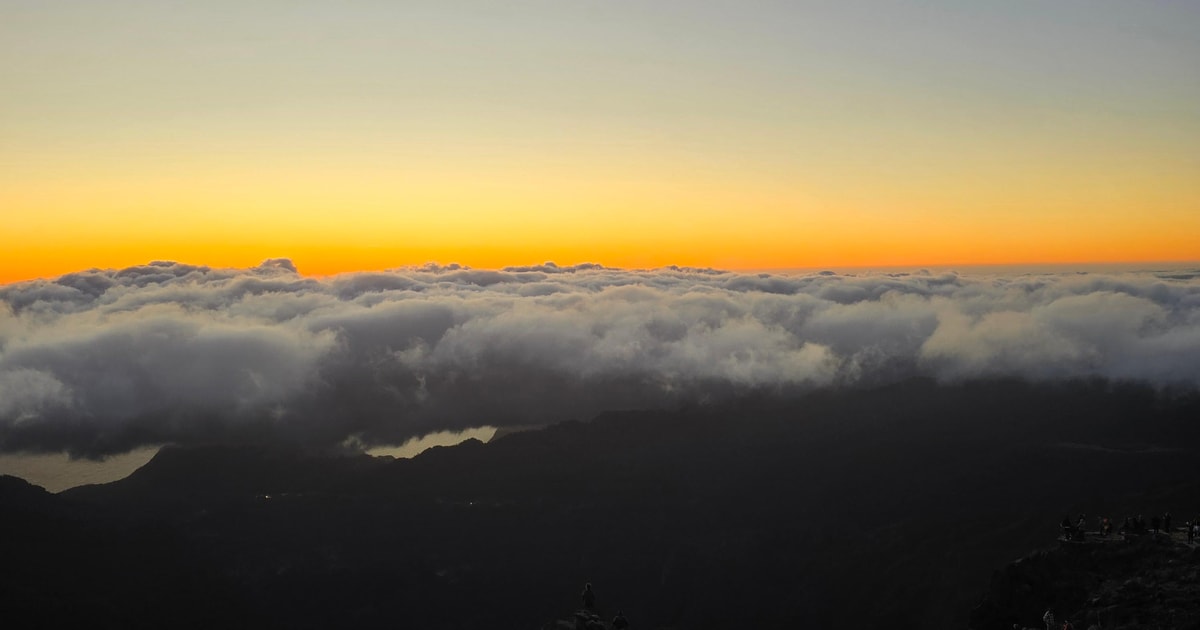 Madeira: Solopgang ved Pico do Arieiro, vandfald og en tur til Fanal ...