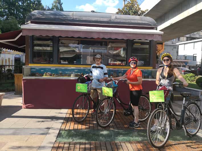Shanghai: Full Day Classic Bike Tour With an Authentic Lunch | GetYourGuide