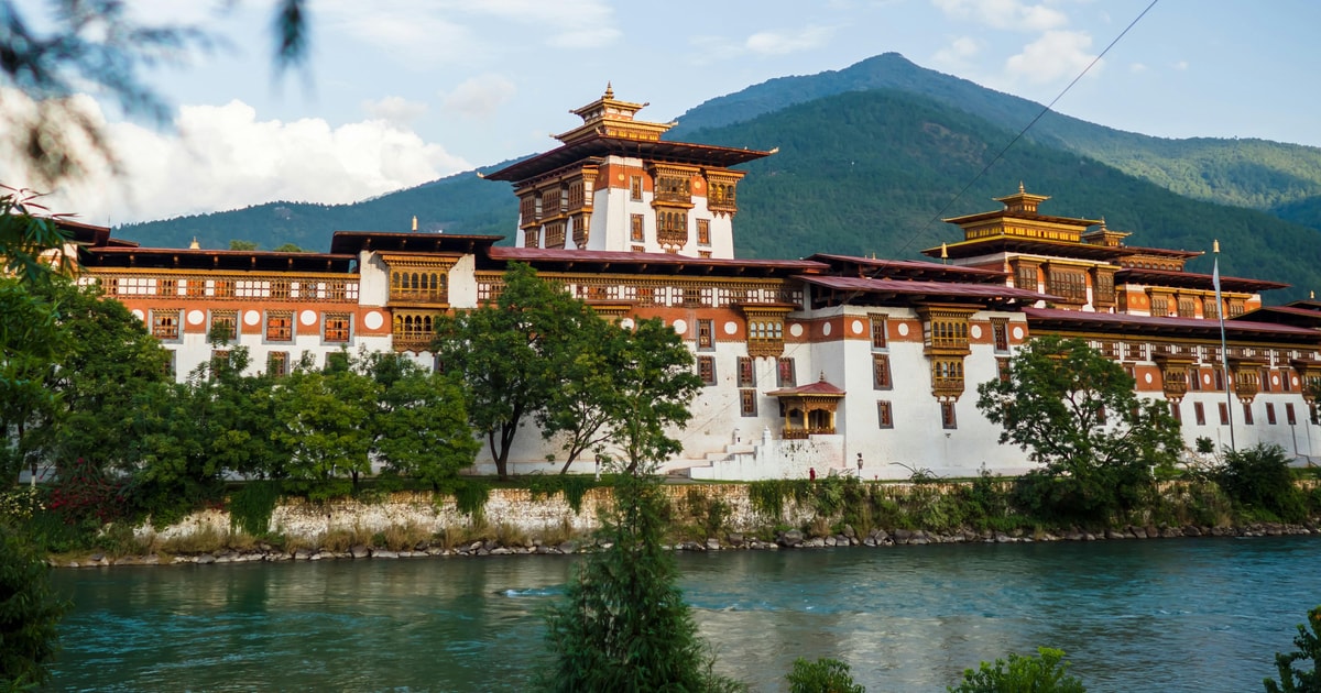 Bután: Visita guiada rápida de 3 días a Thimphu y Paro | GetYourGuide