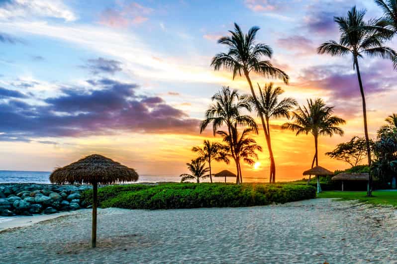 Oahu: Sunset Cruise of West Oahu with Drinks and Appetizers | GetYourGuide