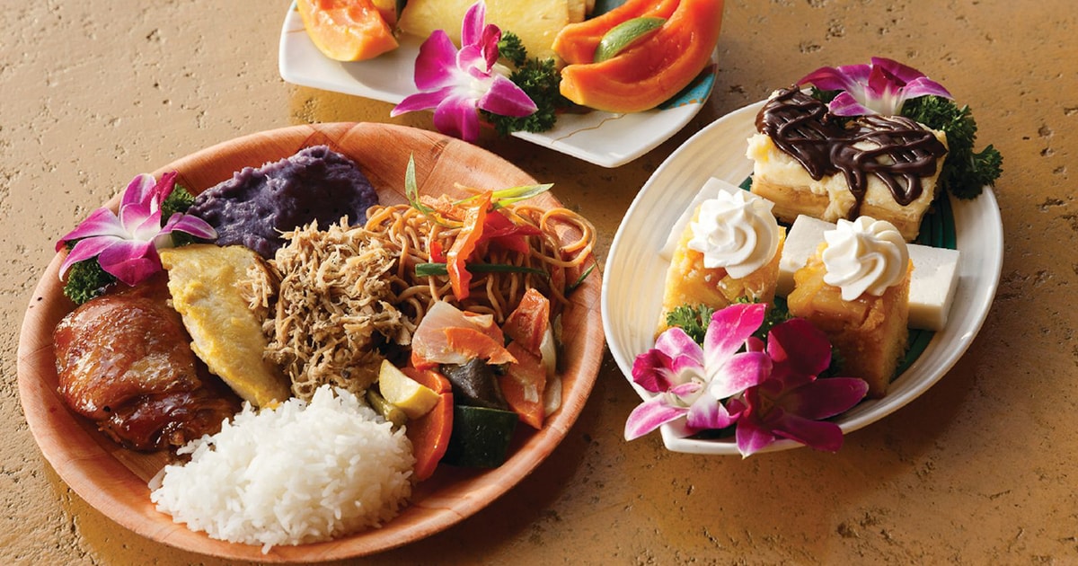 Kauai: Luau Kalamaku with Buffet Dinner & Show | GetYourGuide