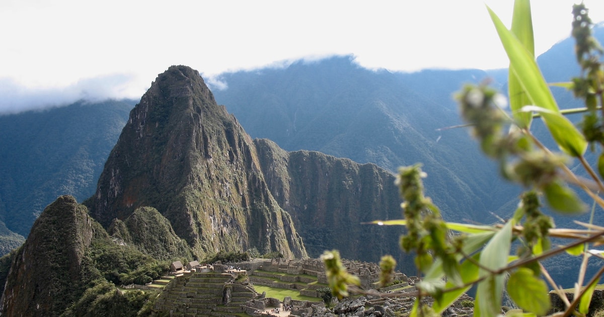 Machu Picchu Small-Group Combo: Entrance Ticket, Bus & Guide | GetYourGuide