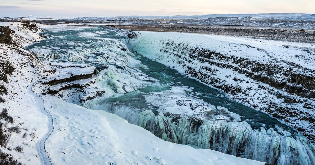 Golden Circle & Northern Lights Winter Small Group Tour | GetYourGuide