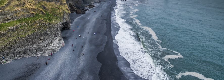 Den sorte strand, Island i Islands sydkyst - Bestil billetter til dit ...