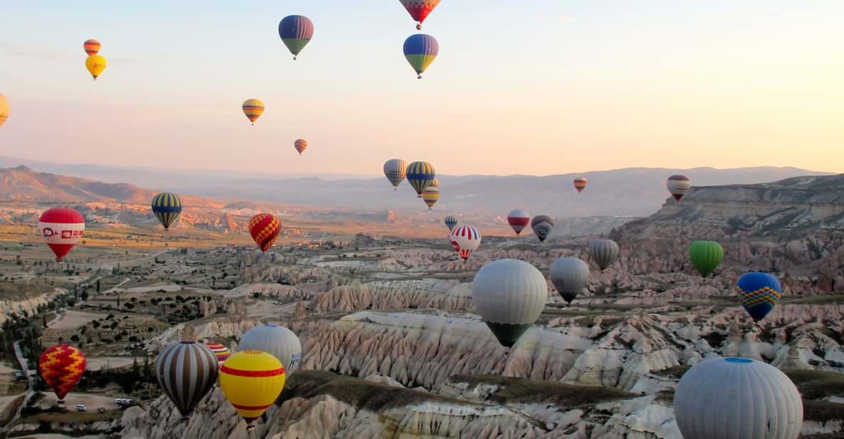 Kappadokien: Heißluftballonfahrt über die Märchenschluchten | GetYourGuide
