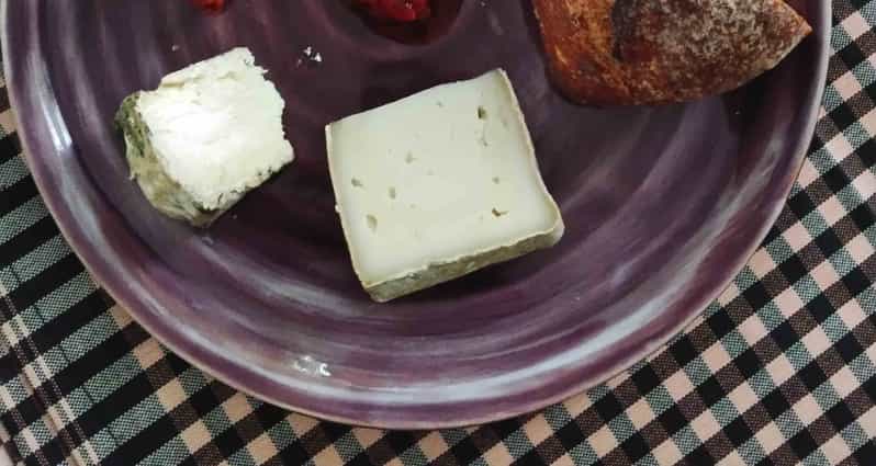 Barcelona: cata de comida y vino en casa con Wine Lover | GetYourGuide