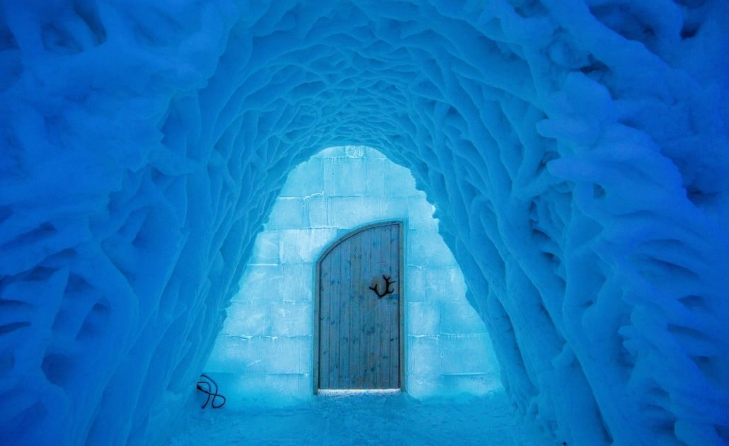 Tromsø: Ice Domes Guided Tour and Reindeer Visit | GetYourGuide