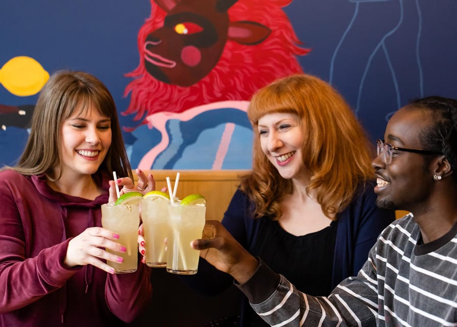 Seattle: Happy Hour Food and Cocktails Tour | GetYourGuide