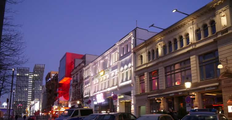 Hamburgo: Reeperbahn Tour con guía de habla inglesa | GetYourGuide