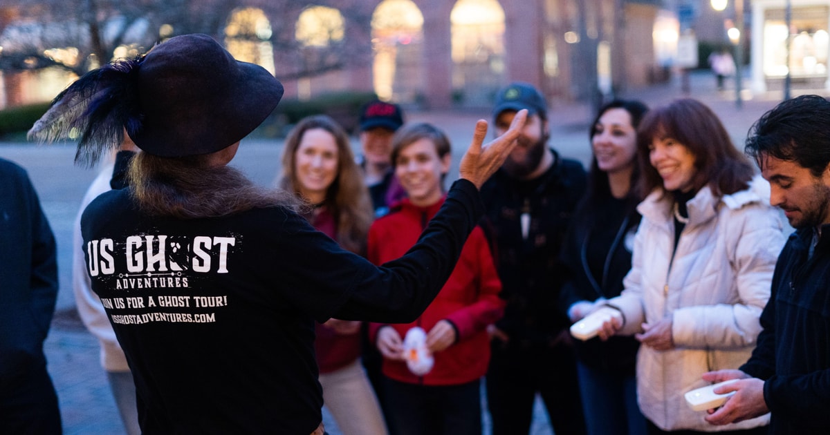 Charlotte: Turul pietonal bântuit Queen City Ghosts | GetYourGuide