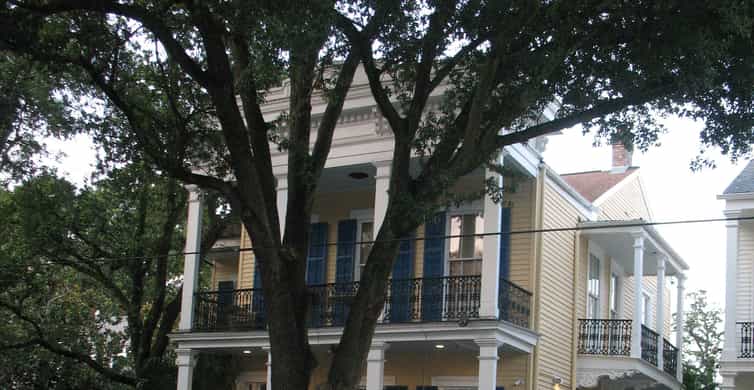New Orleans: Garden District Walking Tour | GetYourGuide