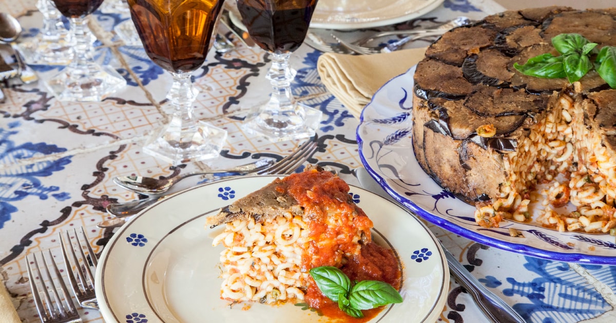 Lecce: Market Tour & Lunch/Dinner at a Cesarina's Home | GetYourGuide