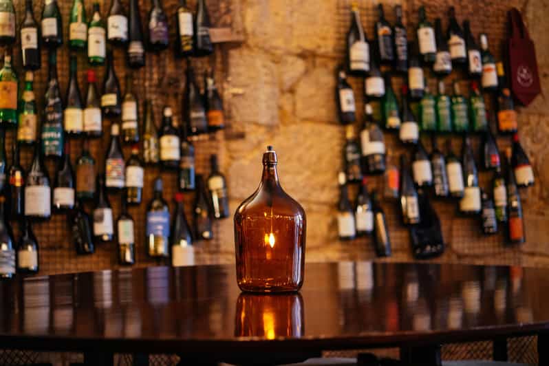 Porto : Visite privée en soirée avec boissons et bouchées | GetYourGuide