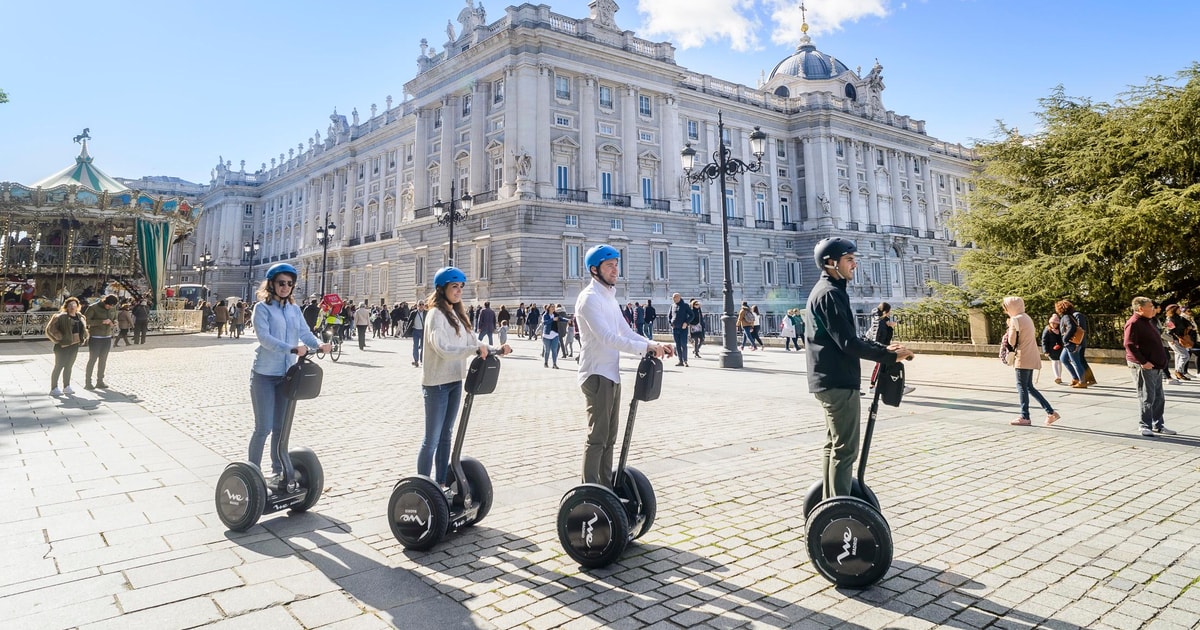 Madrid: tour en segway por la ciudad y el Retiro | GetYourGuide