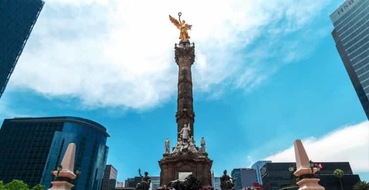 Vida nocturna en la Zona Rosa de Ciudad de México: Recorrido mágico por ...