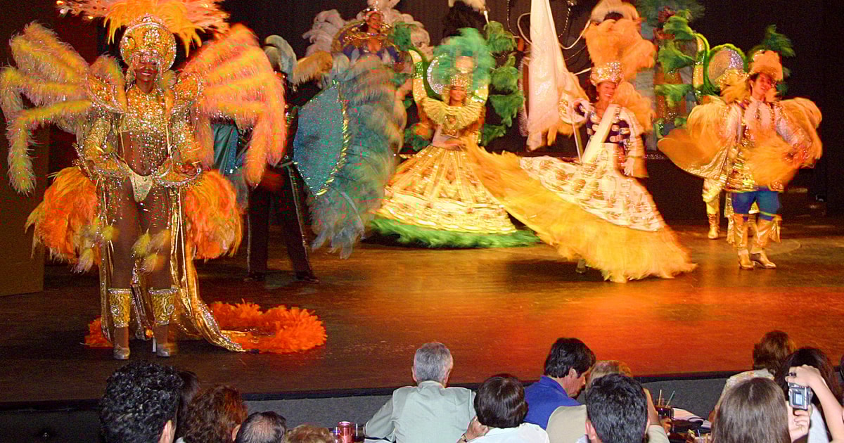 Palacio de Rafain: Cena-espectáculo con barbacoa | GetYourGuide