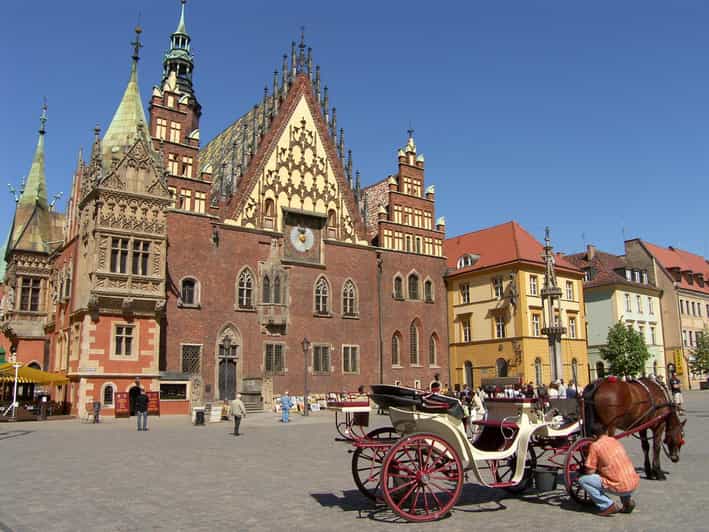 Wrocław: Spacer po mieście i rejs luksusowym katamaranem solarnym | GetYourGuide