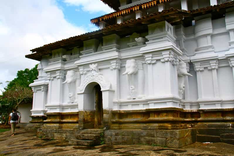 Kandy: Historical Three Temples All-Inclusive Tour | GetYourGuide