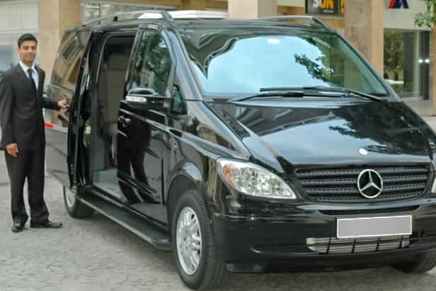 Istanbul Transfers: Airport, Hotel or Return Trip | GetYourGuide