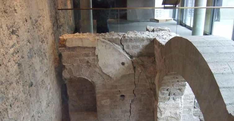 Cologne: Search for Historical Traces of the Romans | GetYourGuide