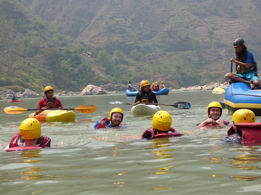 Rafting no rio Trishuli 1 noite e 2 dias | GetYourGuide