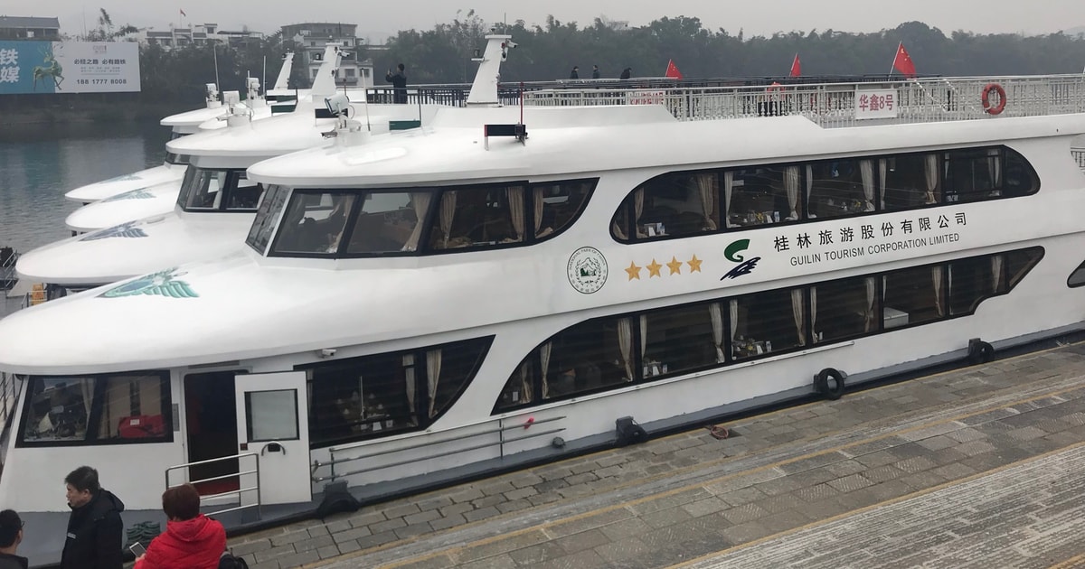 From Guilin: 4 Star Luxury Li River Cruise with Buffet Lunch | GetYourGuide