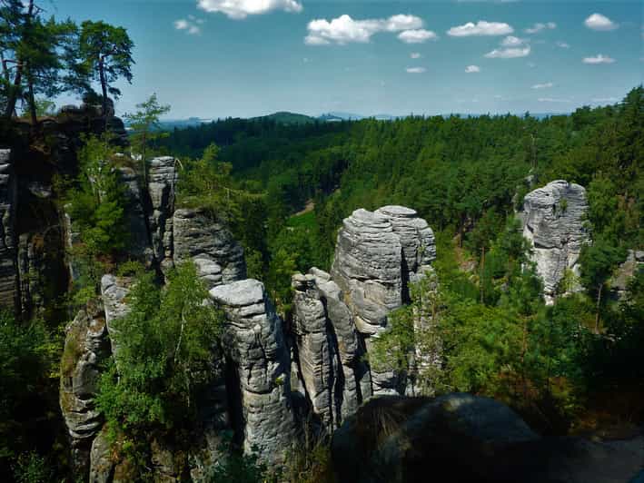 Ab Prag: Böhmisches Paradies - UNESCO-Geopark Wanderung | GetYourGuide