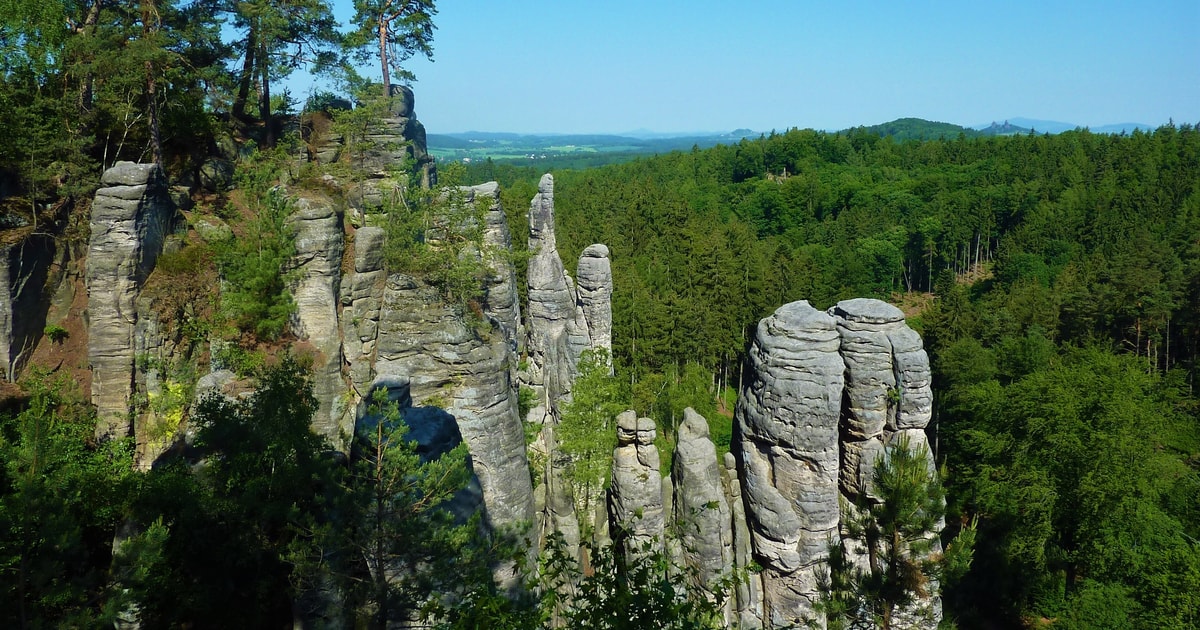 Ab Prag: Böhmisches Paradies - UNESCO-Geopark Wanderung | GetYourGuide