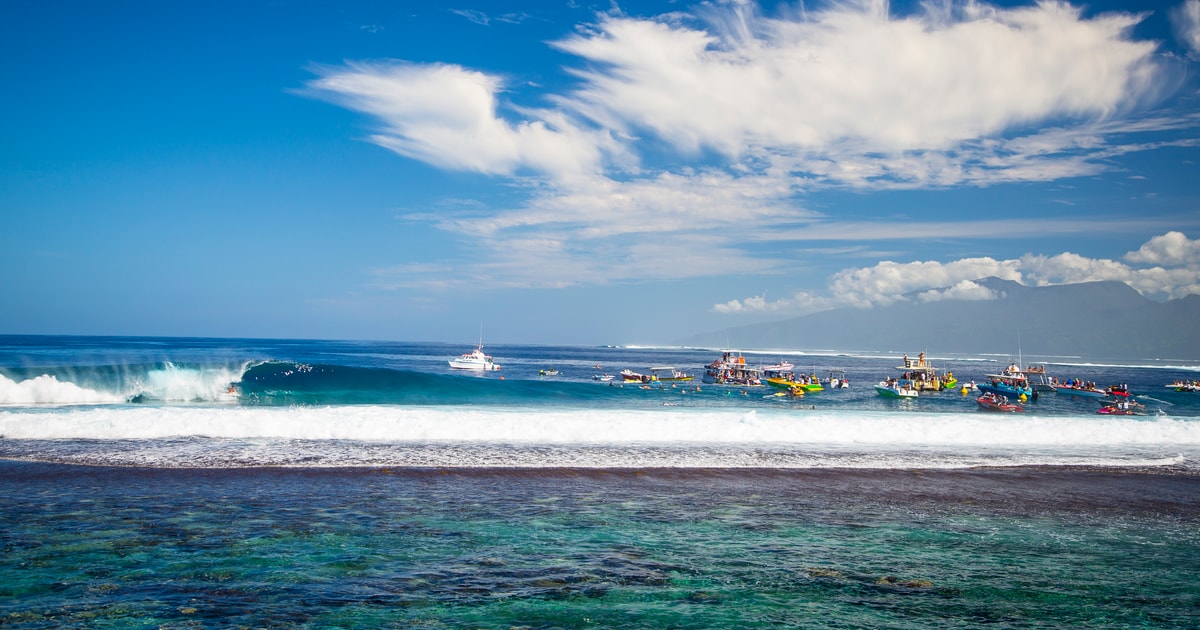 Teahupo’o : Shiseido Tahiti Pro taxi boat Tour | GetYourGuide