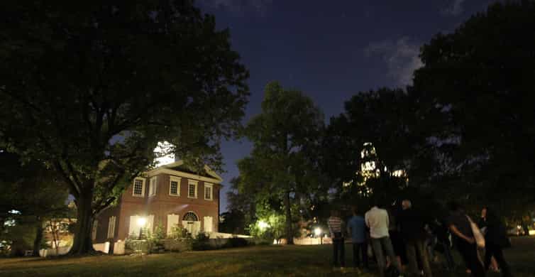 Philadelphia Ghost Tour by Candlelight | GetYourGuide